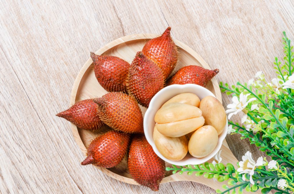 Salak: The Scaly Indonesian Delicacy | Exotic Gourmand