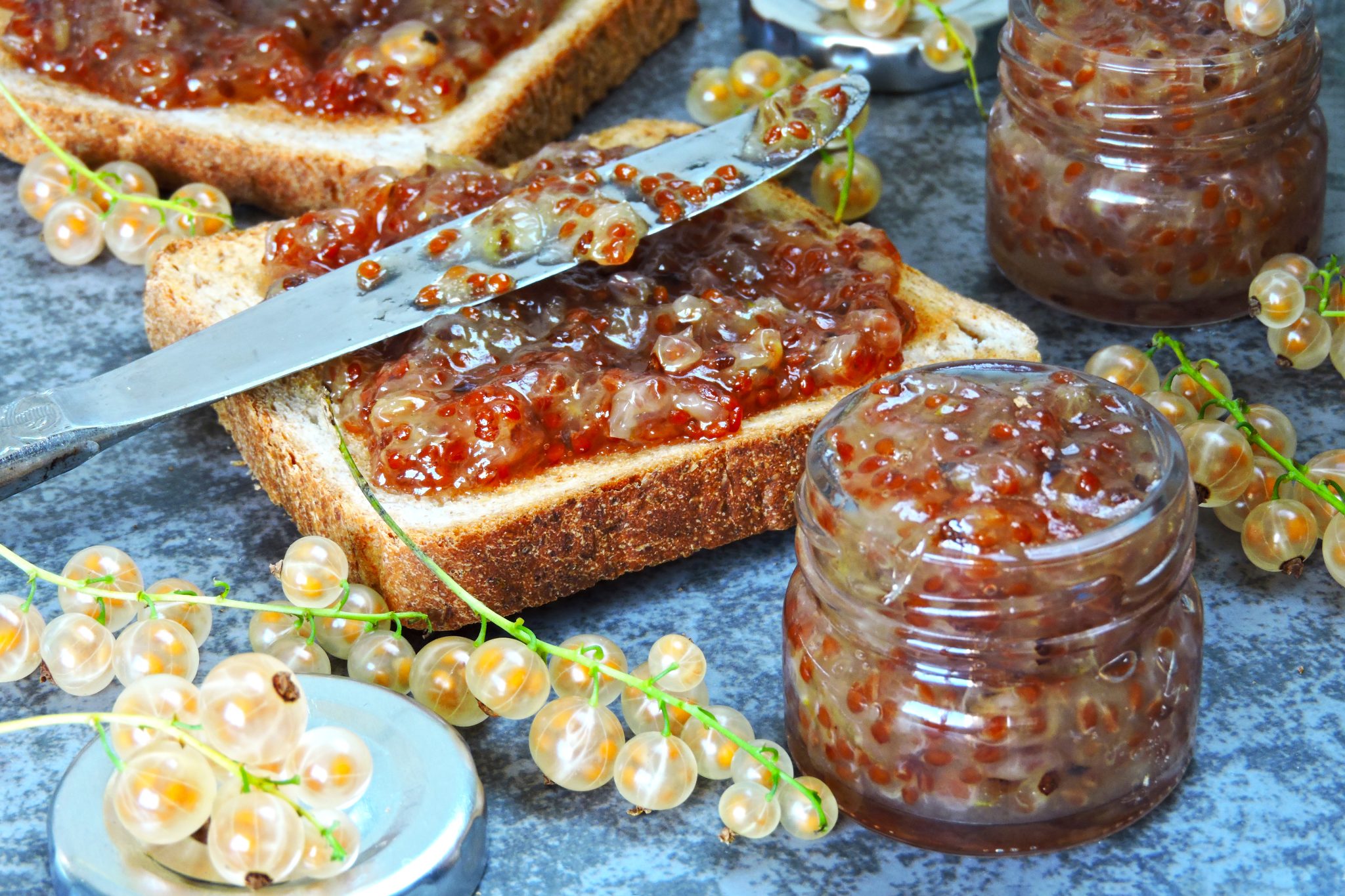 White Currant: The Beautiful Pearl-Like Fruit